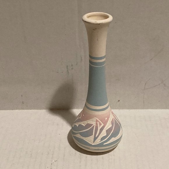Artisan | Accents | Vintage Tsosie Dineh Navajo Pottery Vase ...